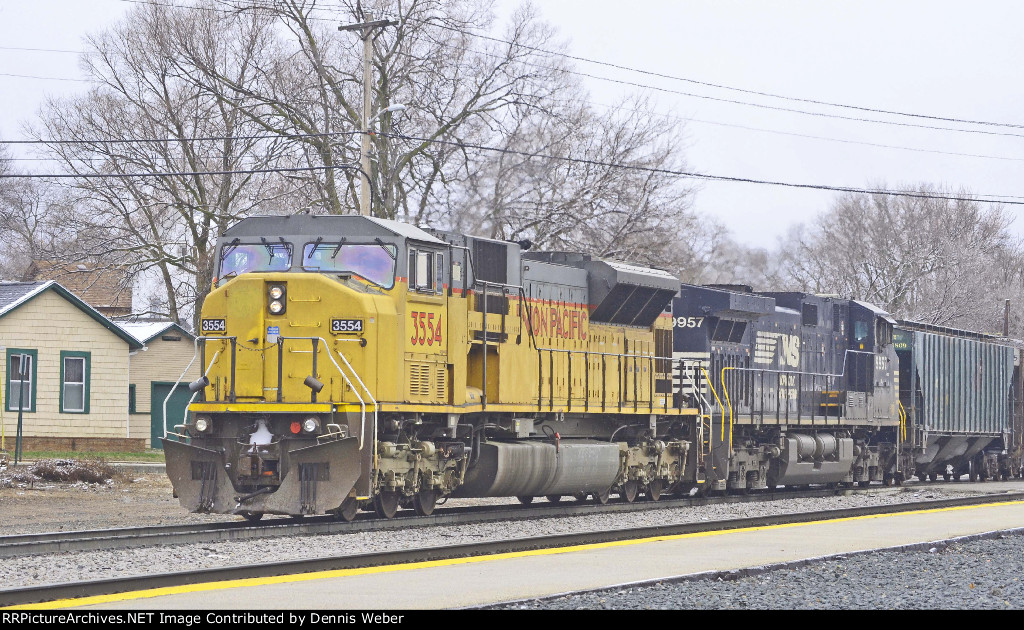 UP 3554, CP's Tomah Sub.